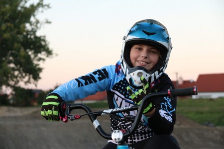 Viktória Viki Danihelová :: HENKY Riders